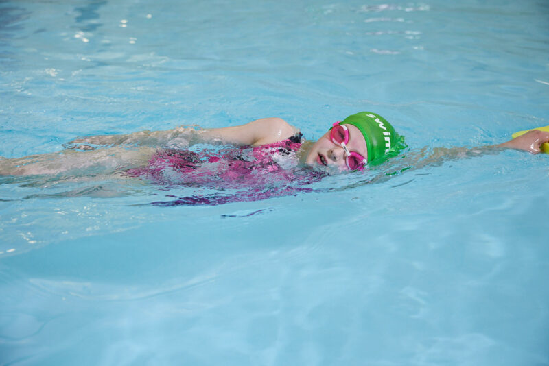 Kids 1 to 1 Swimming Lessons - swim!